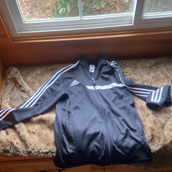 adidas | Jackets & Coats | Little Beat Up In The Picture Thats It ...